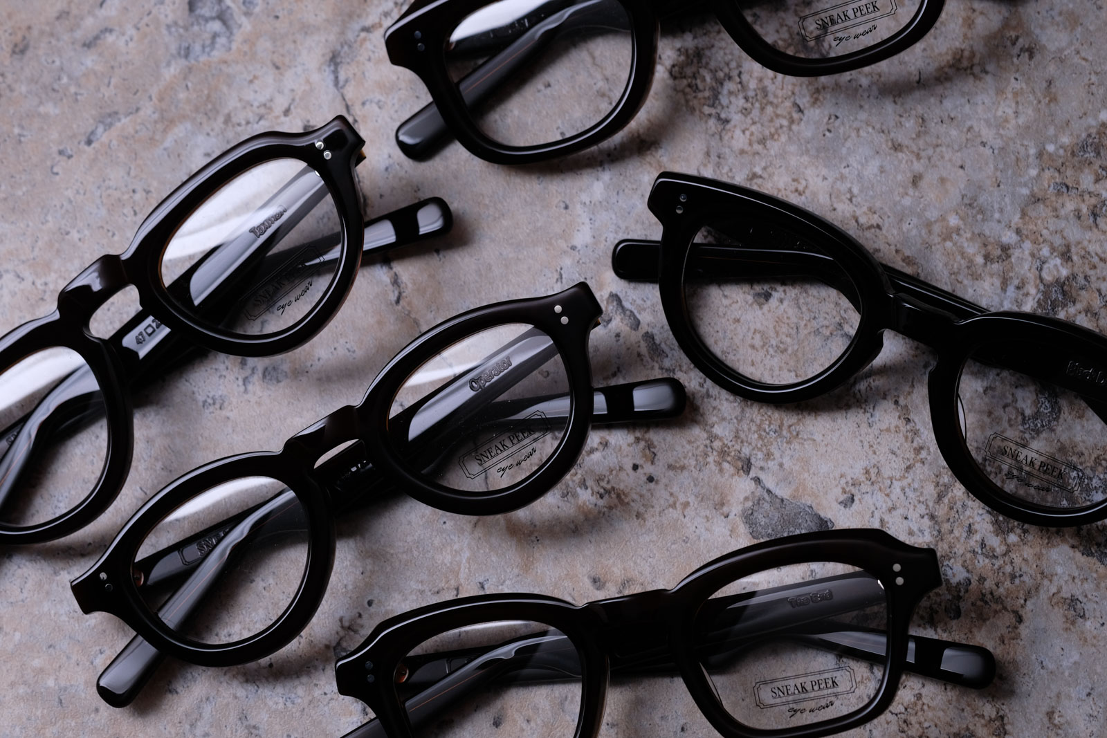 HibiMegane ONLINE SHOP / 若き新星「SNEAK PEEK」クラフツマンシップ宿る、デザイナー森 智宏のロック・スピリットに迫る